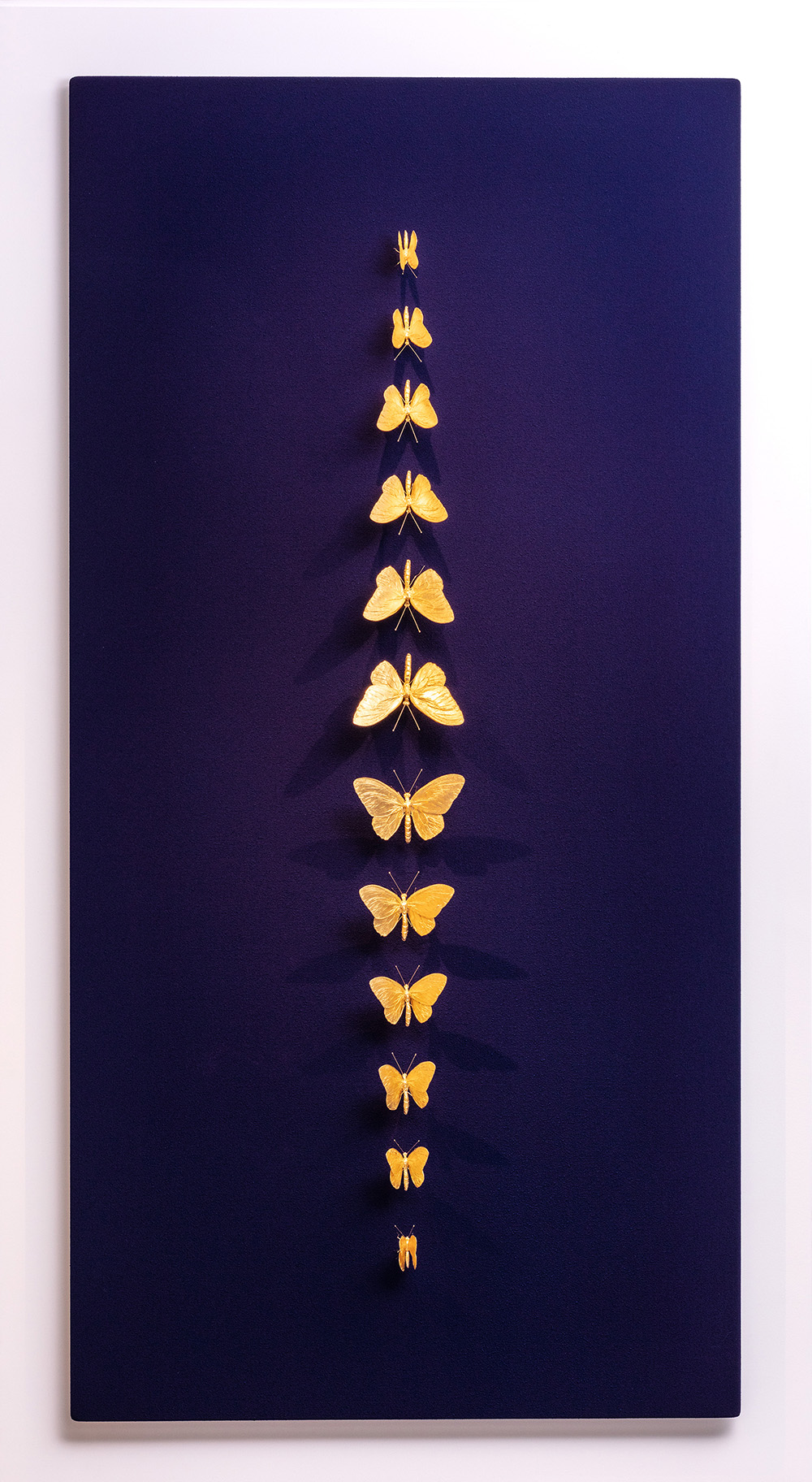 Metamorphosis Redux Royal Blue I, Mixed media on wood, 135 x 75 x 15 cm – Villa del Arte